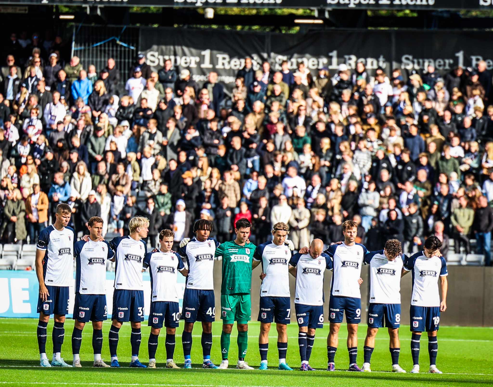 Rösler om stærk midtbanebesætning: - Hvem skal jeg tage ud?